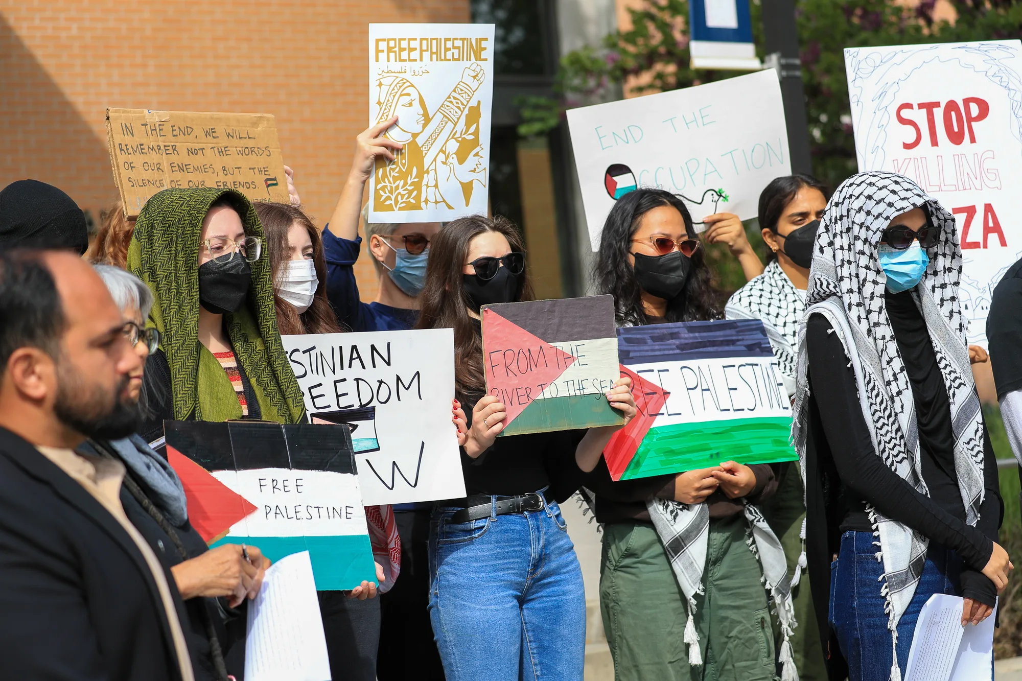 UC Davis Students Denounce Administration's Actions, Call for ...